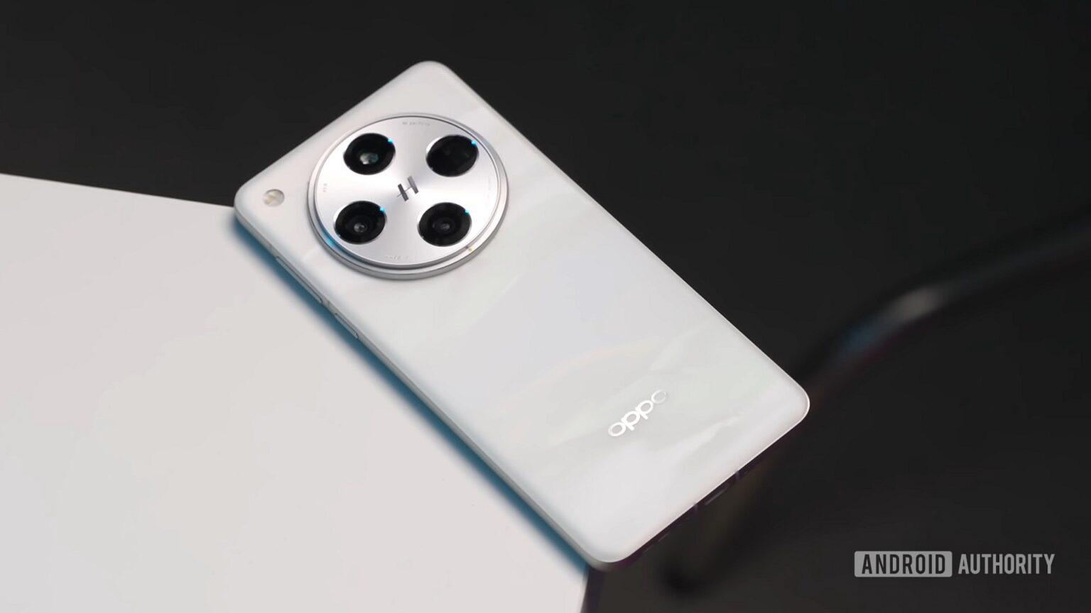 The OPPO Find X8 Pro is an Ultra Android flagship in all but name