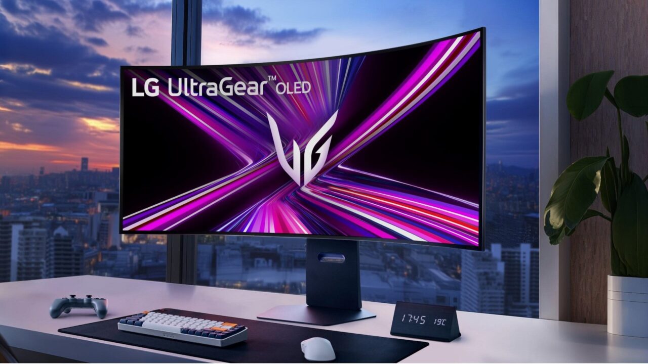 Bend it like LG: The world's first 5K2K bendable monitor brings all the ...