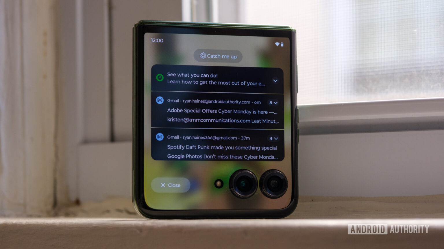 Hands-on with Motorola's Moto AI: A more productive Razr? - Android ...