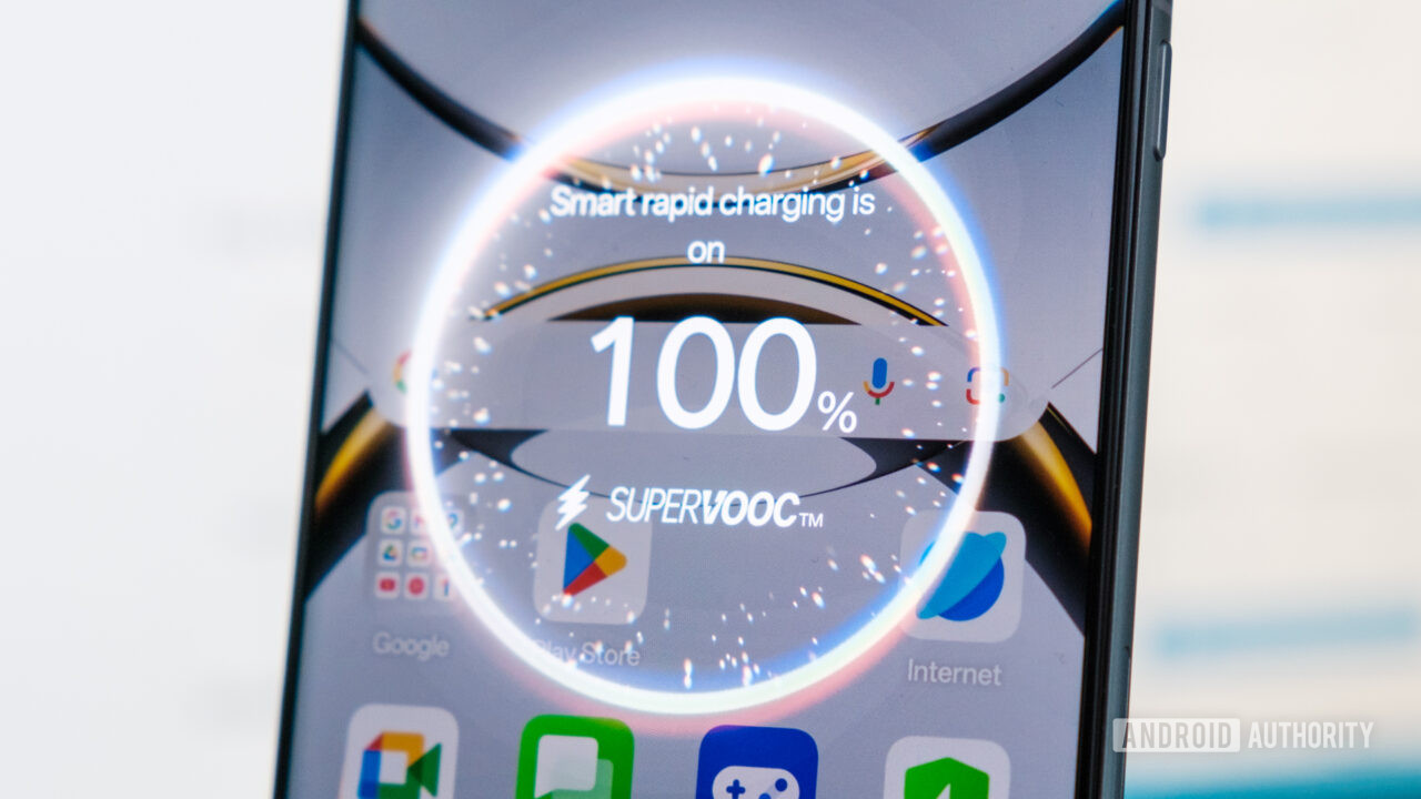 OPPO tones down SuperVOOC fast charging (and is better for it ...