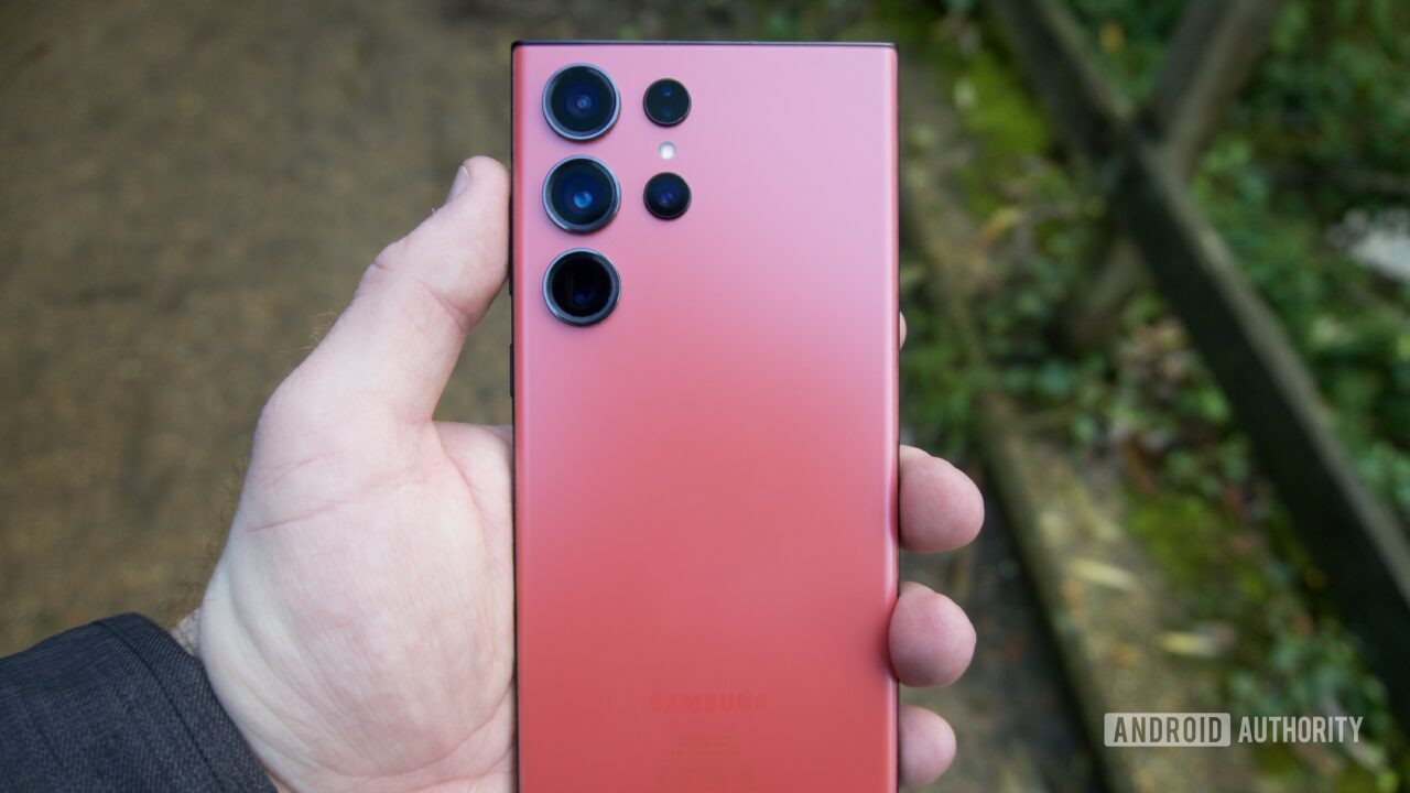 The Galaxy S25 Ultra colors all look the same, and I'm sick of it