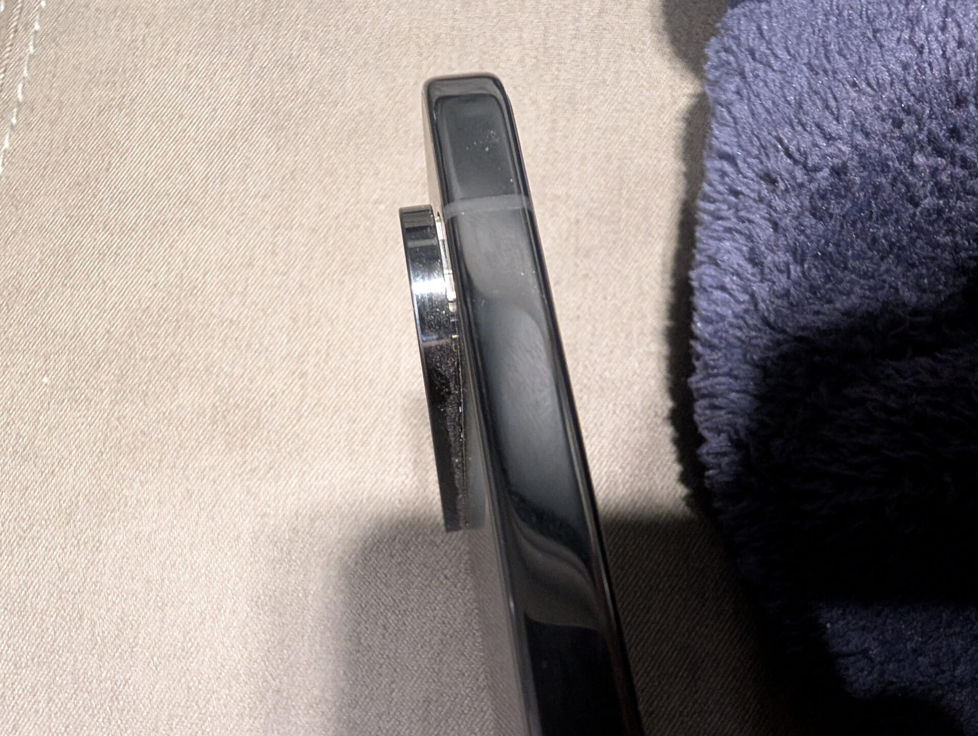 Google Pixel 9 Pro camera bar fault strikes again - Android Authority