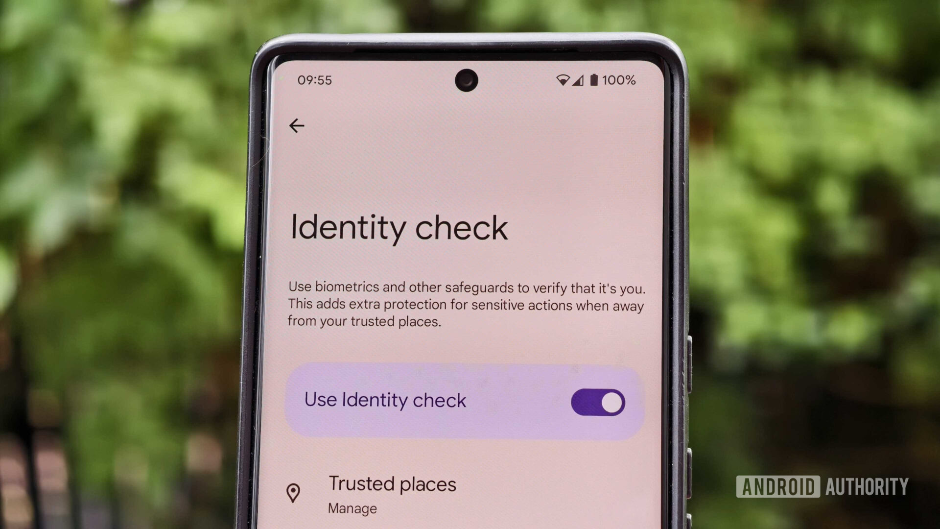 Google rolls out Identity Check to protect you from muggers - Android ...