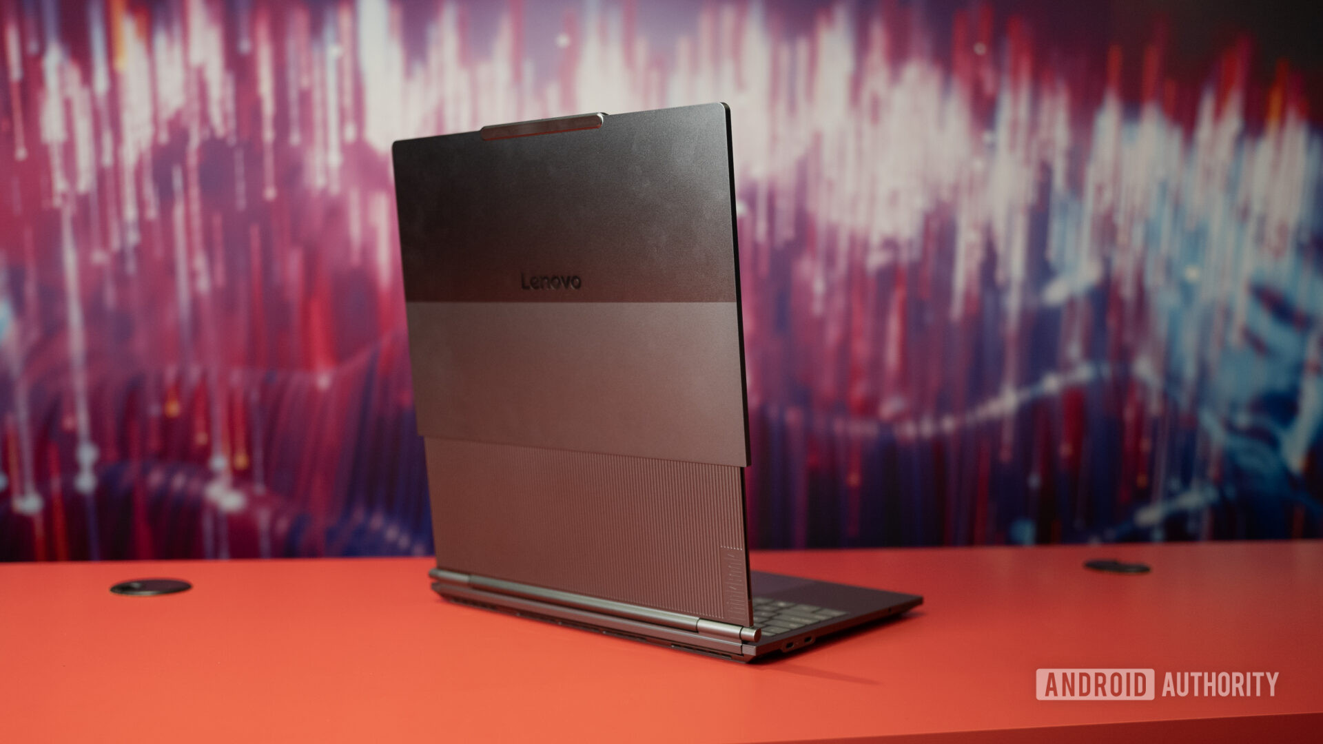 Hands-on with the Lenovo ThinkBook Plus Gen 6 Rollable - Android Authority