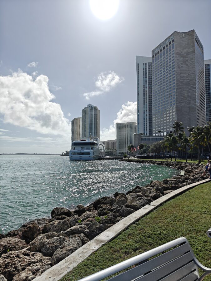 I can't believe how much I trust the OnePlus 13's camera zoom - Android ...