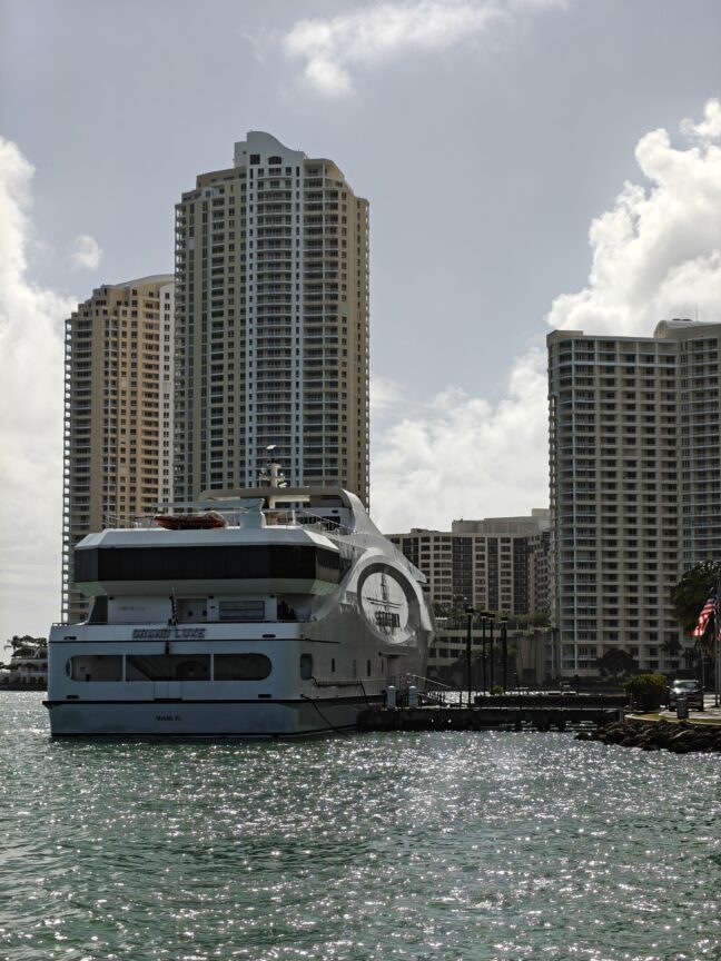 I can't believe how much I trust the OnePlus 13's camera zoom - Android ...