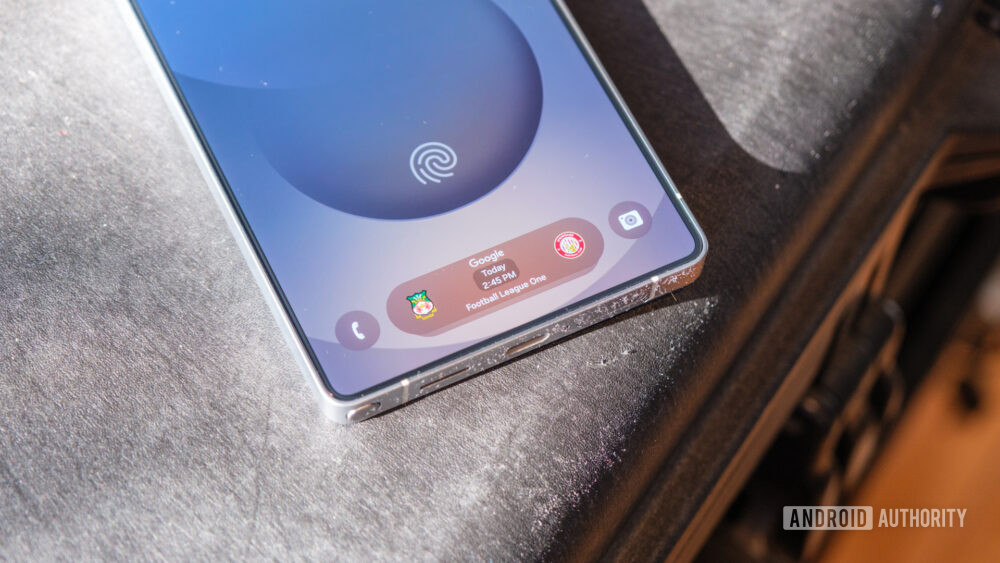 Samsung’s slick new lock screen fumbles sports on the Galaxy S24 ...