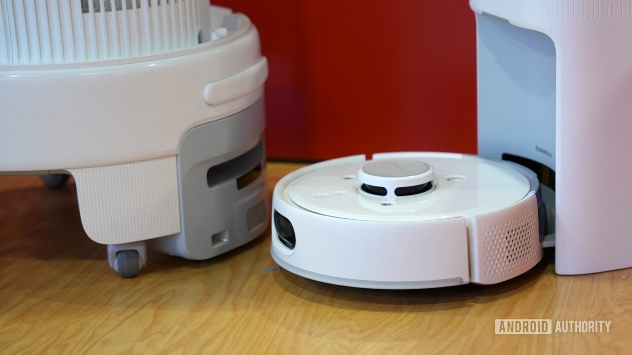 SwitchBot Multitasking Household Robot K20 Plus Pro launches - Android Authority