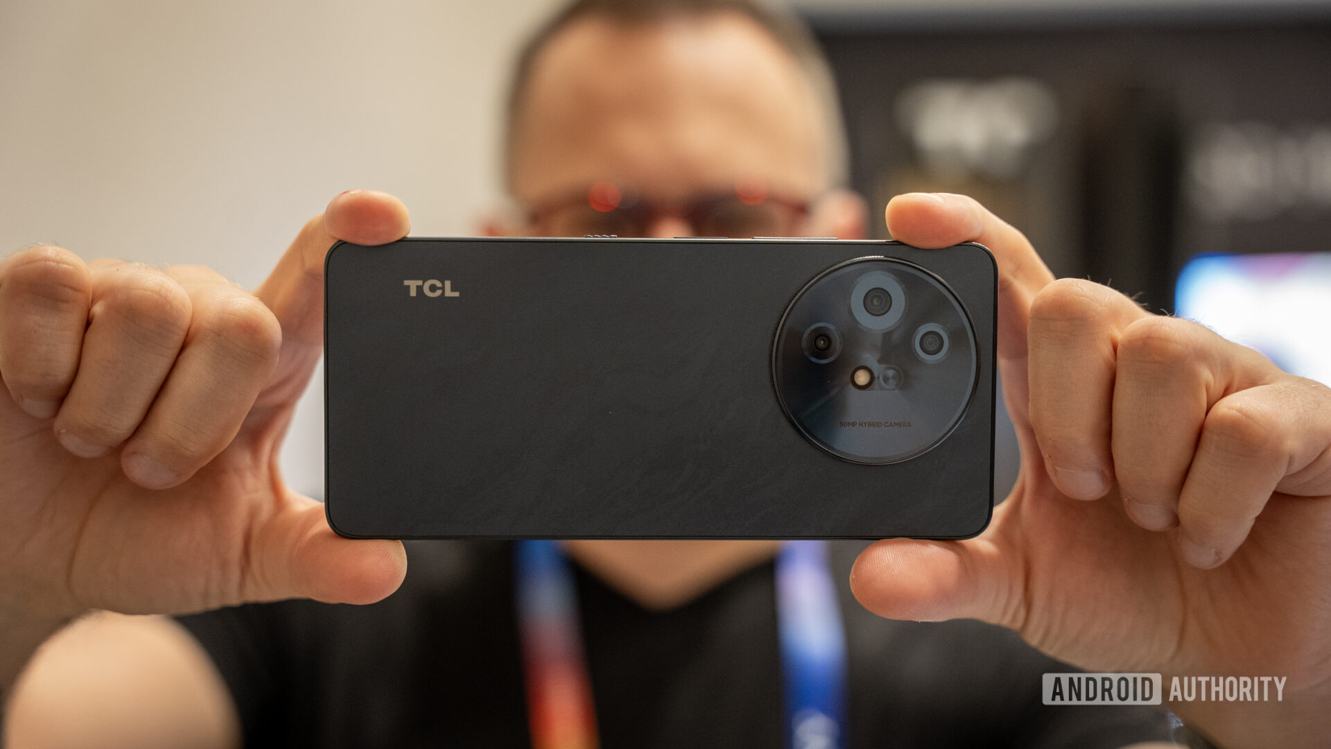 TCL 60 XE NXTPAPER 5 hands-on preview: Really cheap, really good