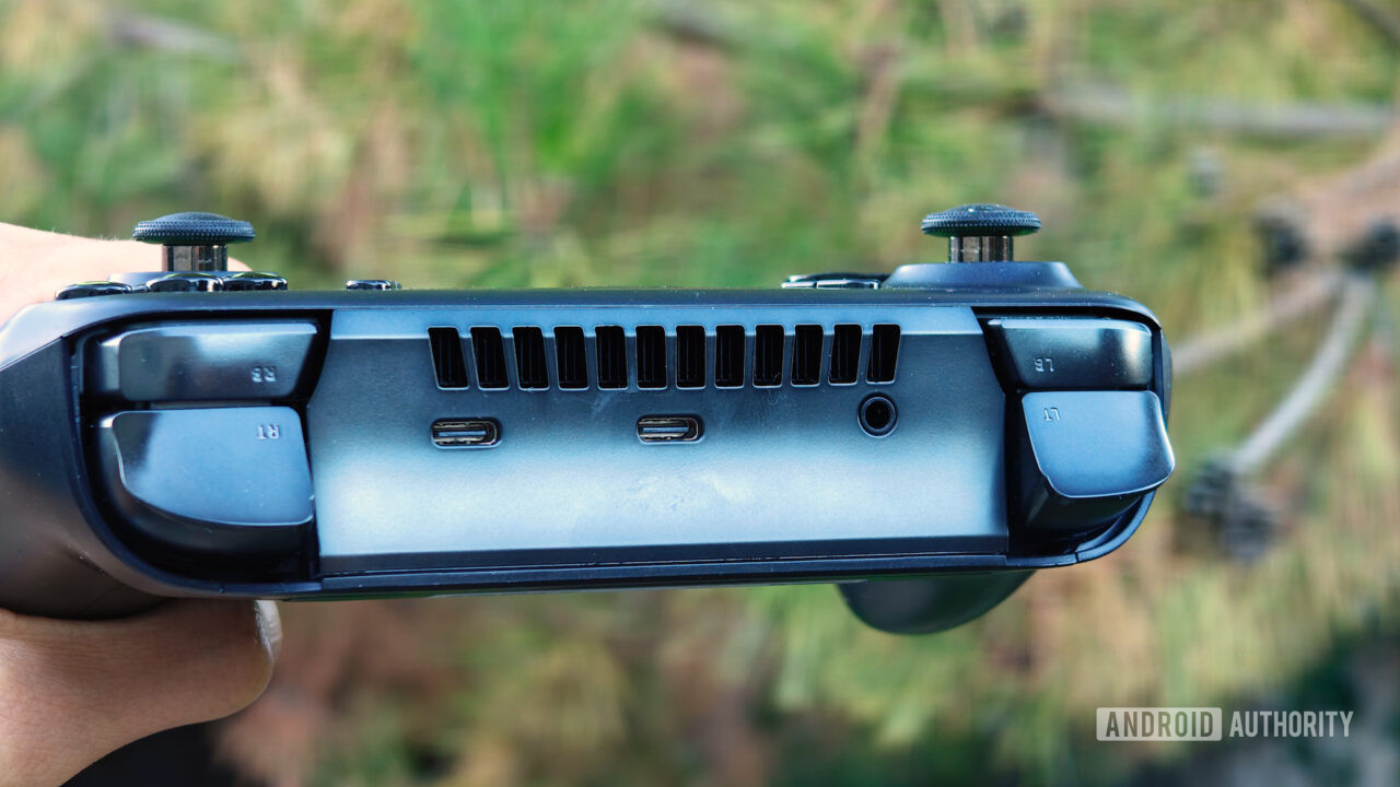 TECNO Pocket Go hands-on review: A new vision for portable Windows gaming