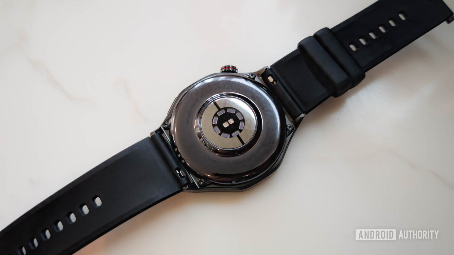 HONOR Watch 5 Ultra hands-on review: Nice, but not really 'Ultra'