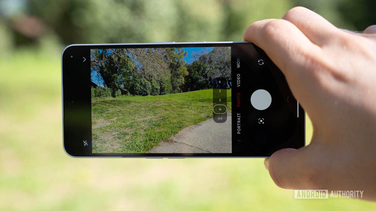 Let's rank all the Android phone camera apps from worst to best