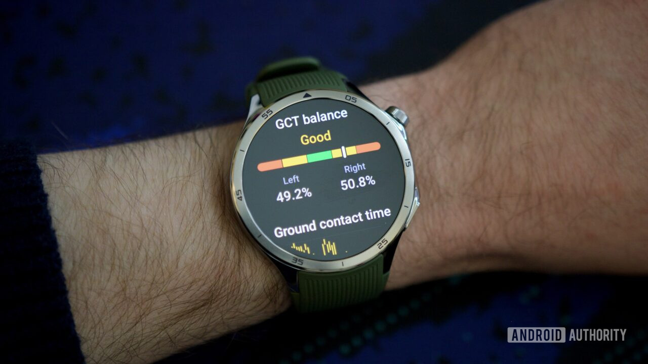 My OnePlus Watch 3 vs. Apple Watch running test shocked me