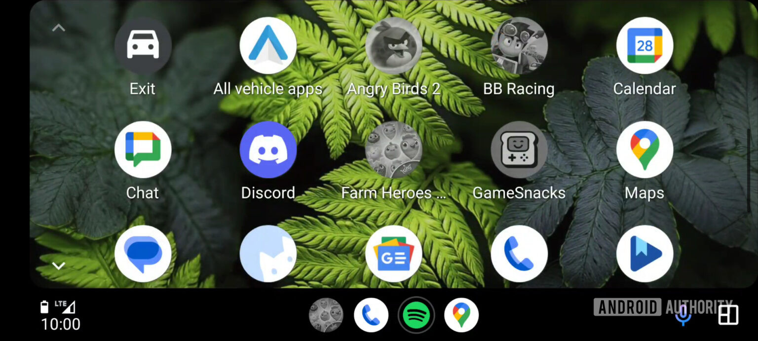 Want to play games on your Android Auto screen? There's good news.