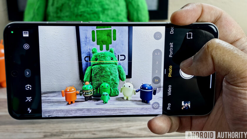 The Xiaomi 15 Ultra reignited my love for slab phones with its ...