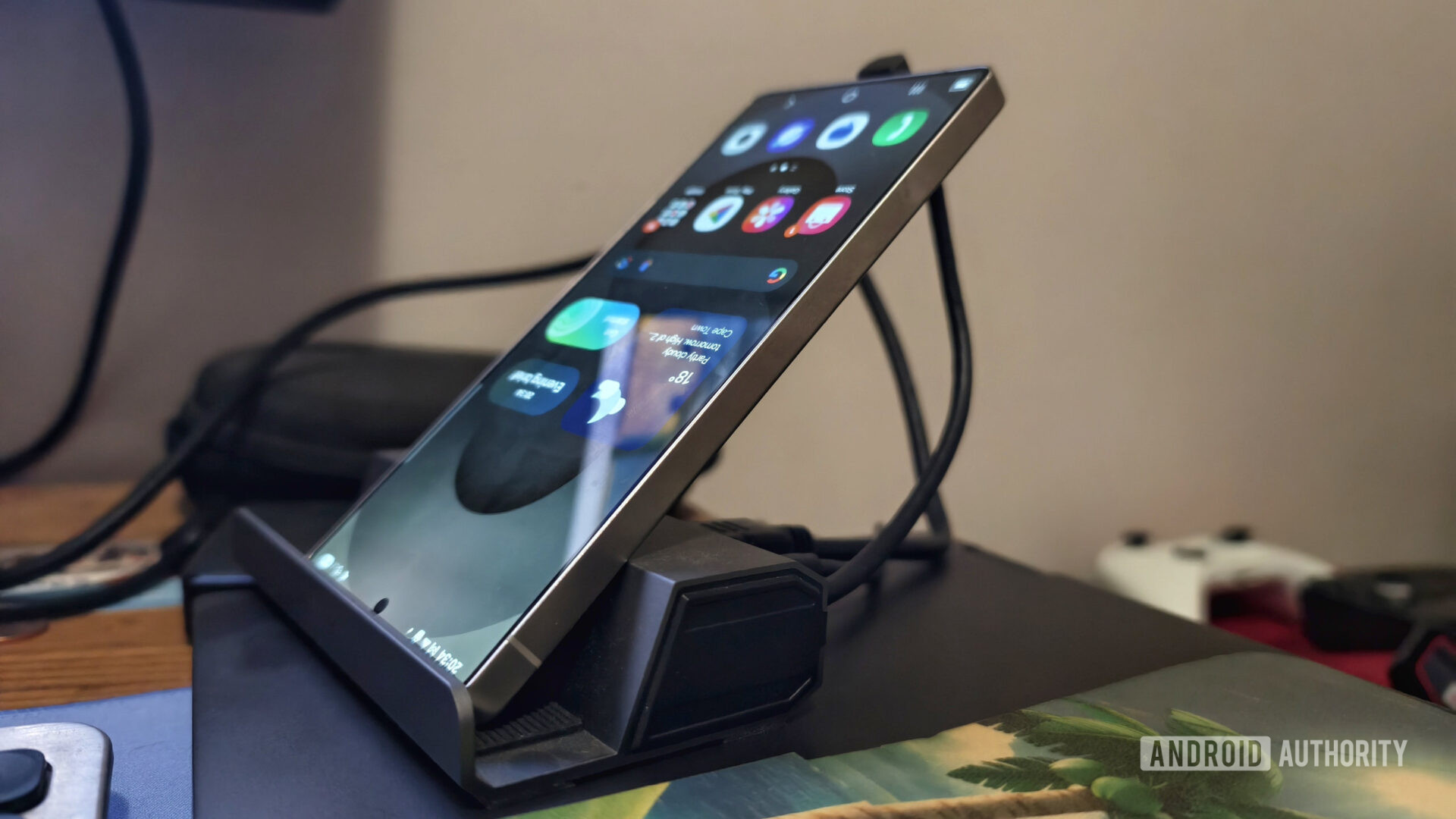 I tried playing emulators on the Galaxy S25 Ultra with DeX, and I have ...