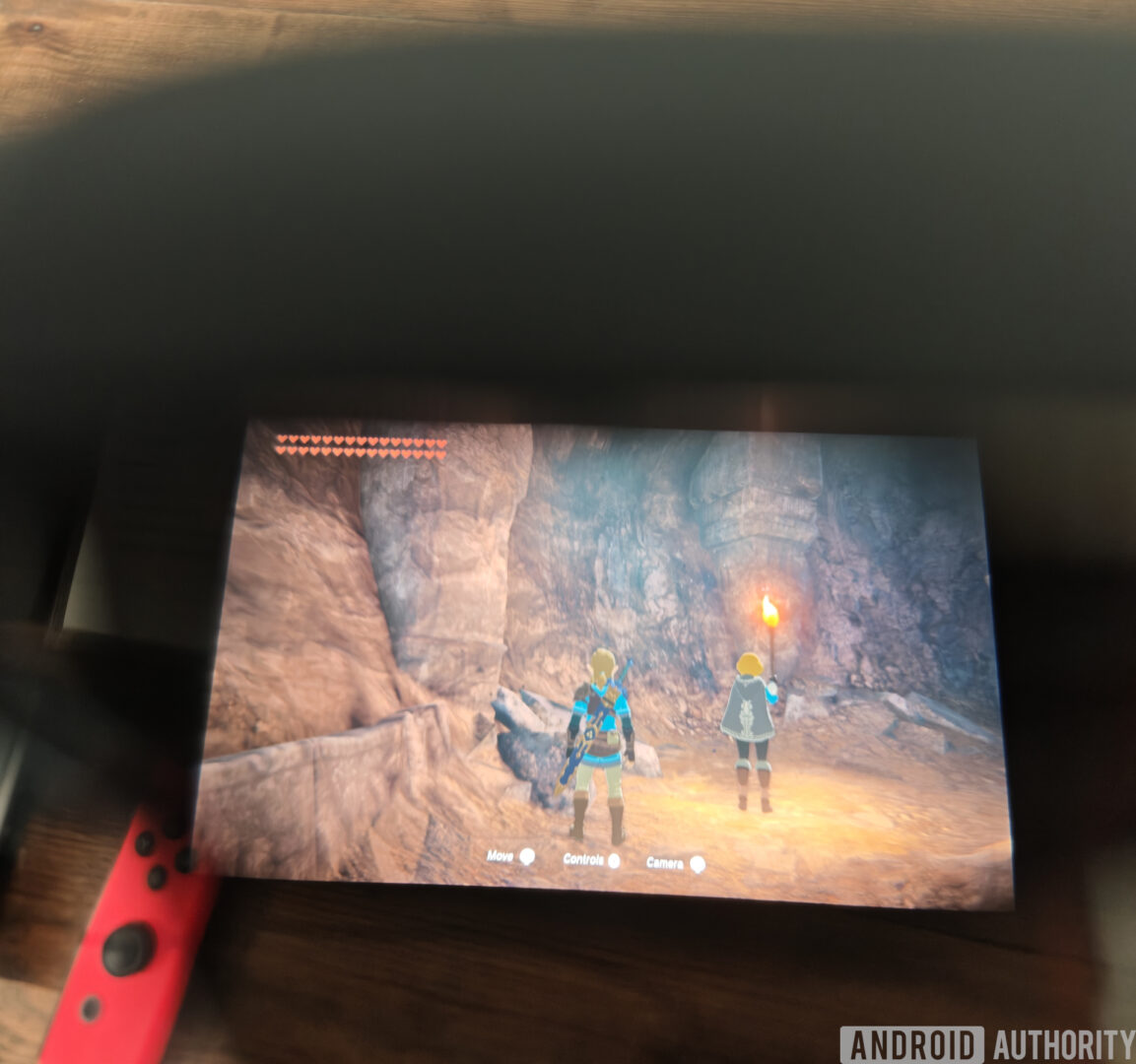 These new RayNeo glasses make wearing a private HD display both ...