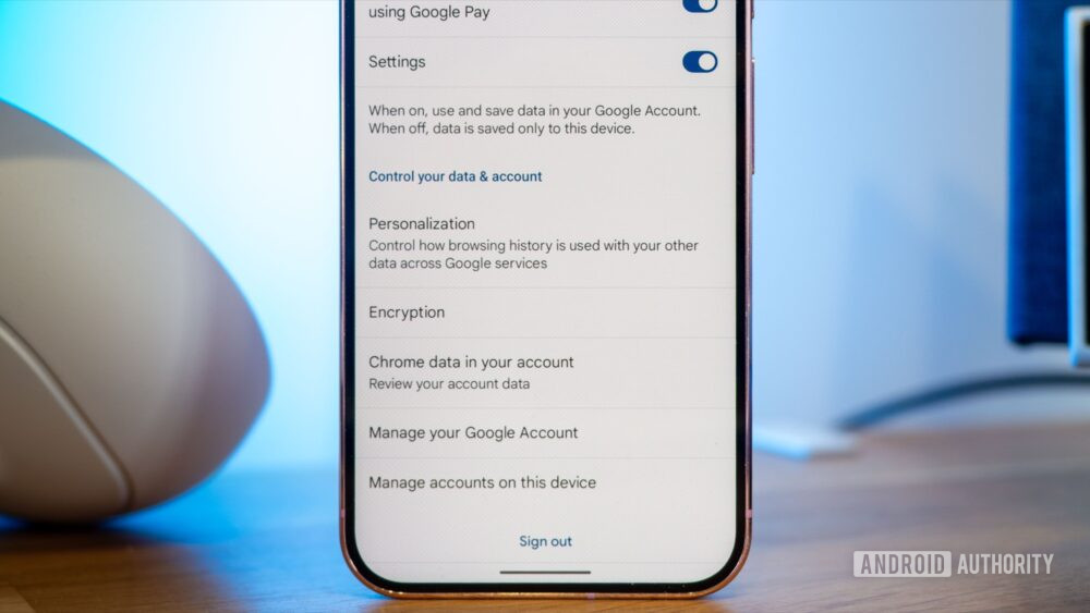 This trick lets me switch between multiple Google accounts on Chrome mobile
