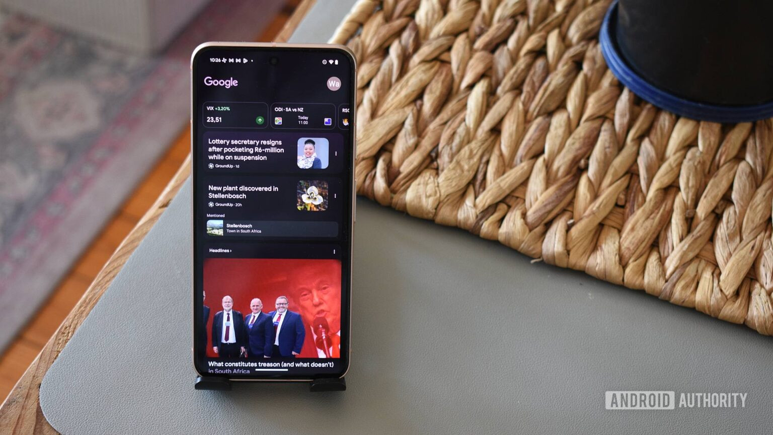 Google tests new full-width layout for Discover feed