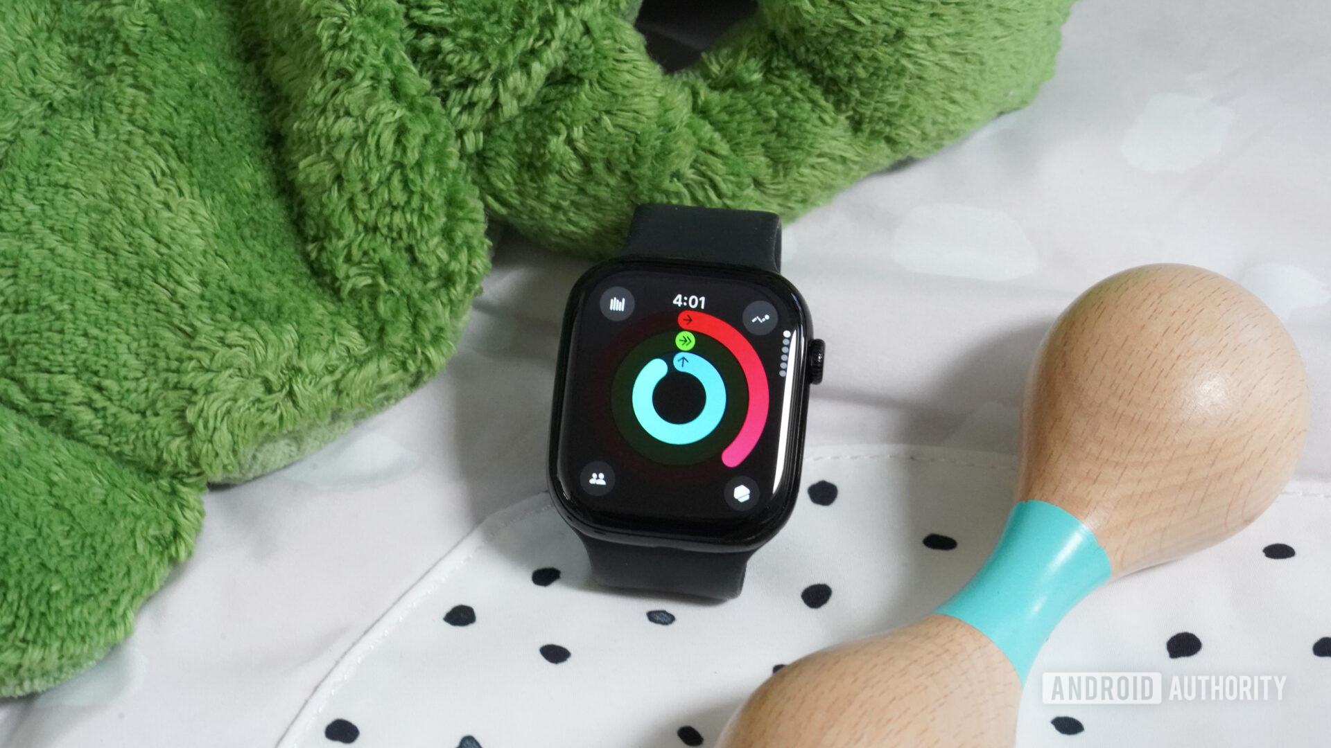 As a new parent, here are 12 ways my Apple Watch helps me through the day