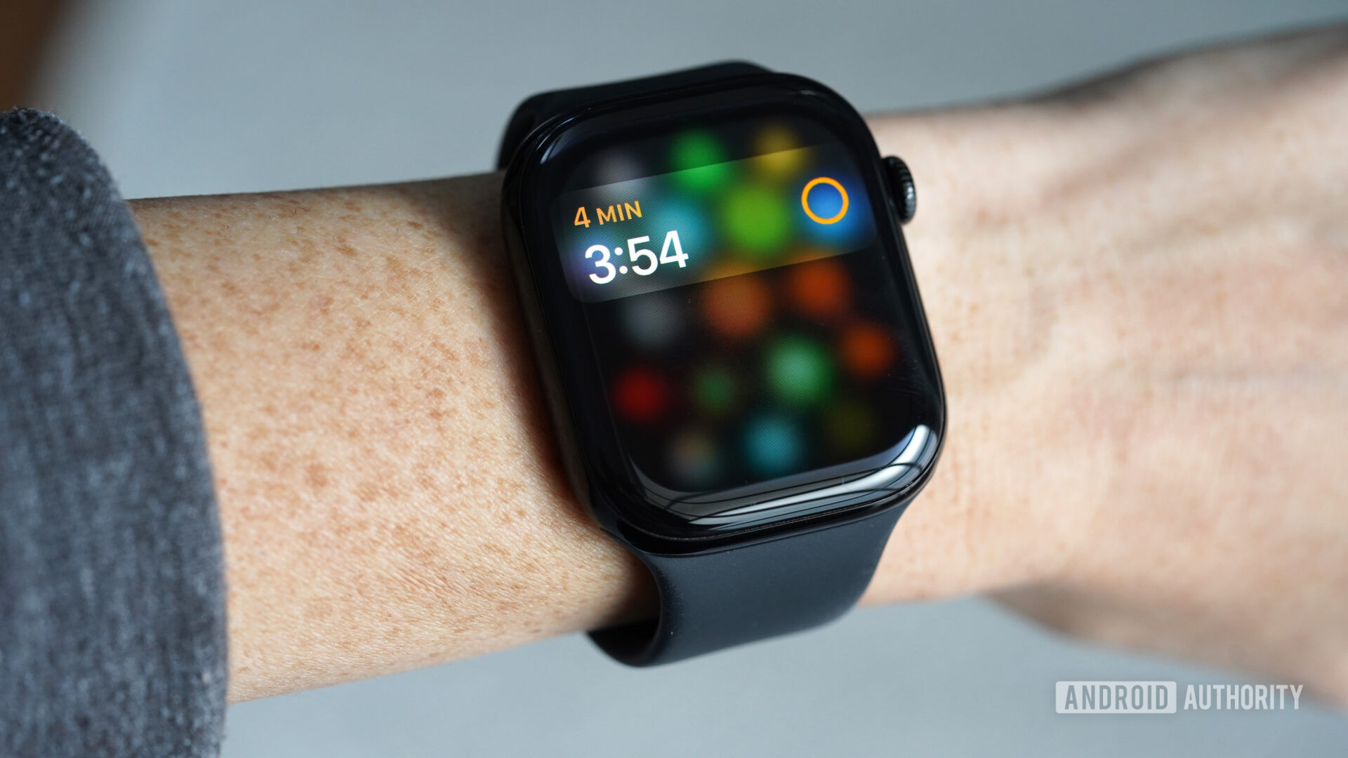 As a new parent, here are 12 ways my Apple Watch helps me through the day