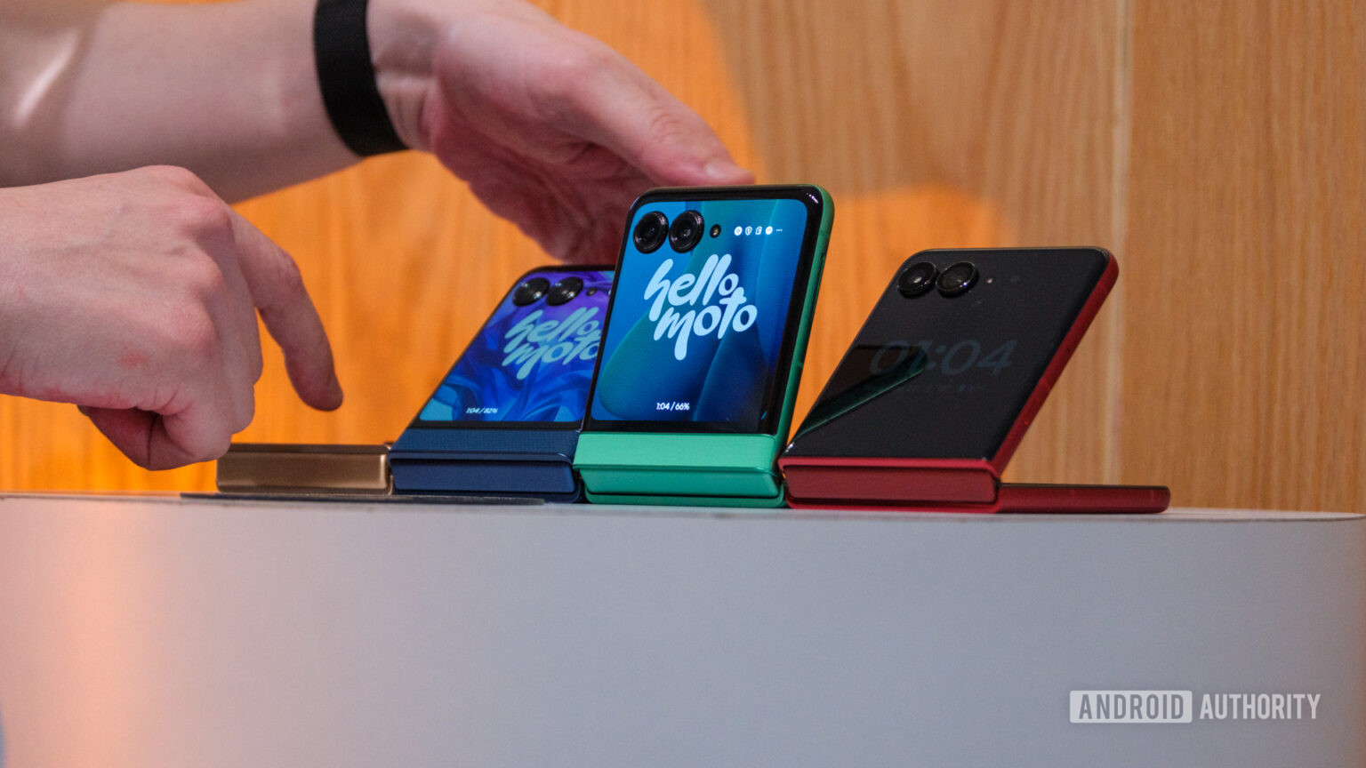 I was wrong, Motorola's Razr never needed a telephoto sensor