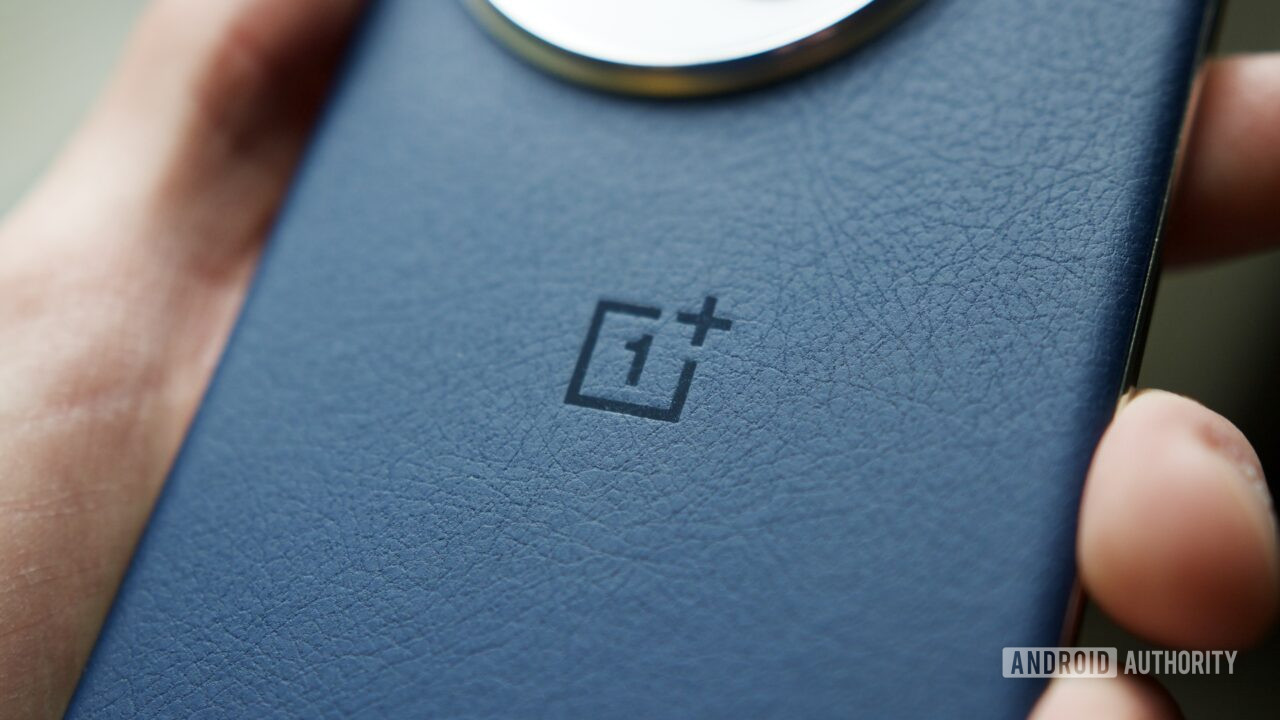 I’m a OnePlus fan, but the OnePlus 15 broke my heart