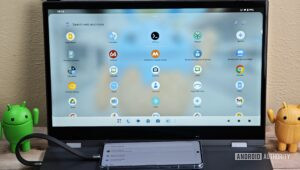Google is finally building its own DeX: First look at Android's Desktop ...