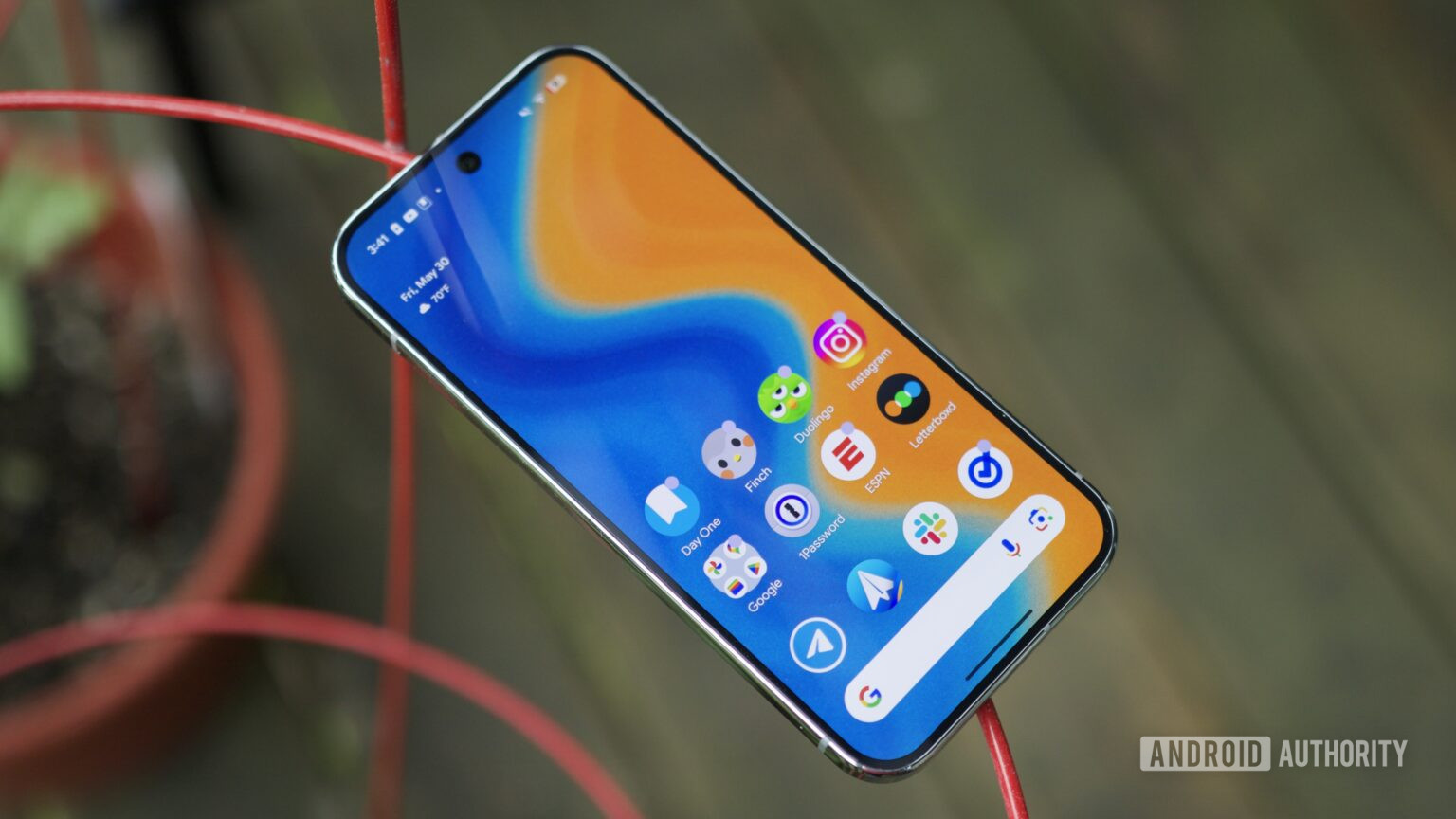 Android 16 QPR1 Beta 2 adds new animation for the power button long ...