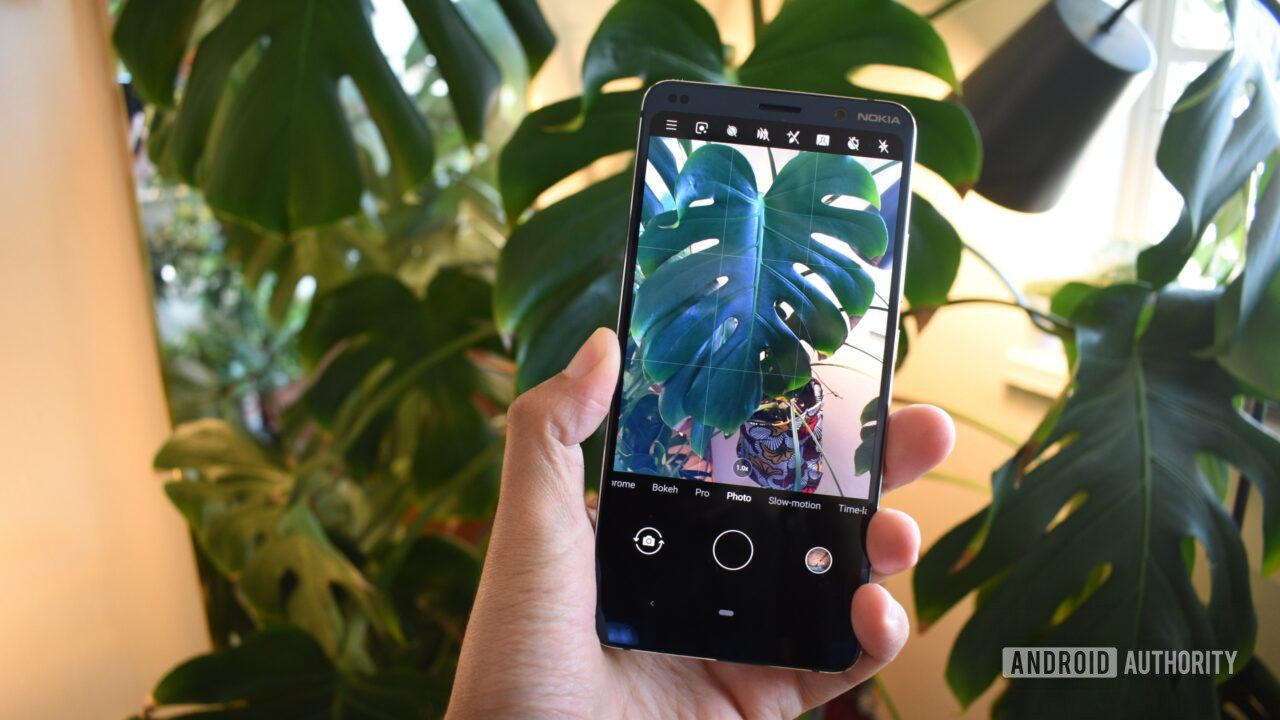 This 2019 Android phone's crazy camera setup is still magical today