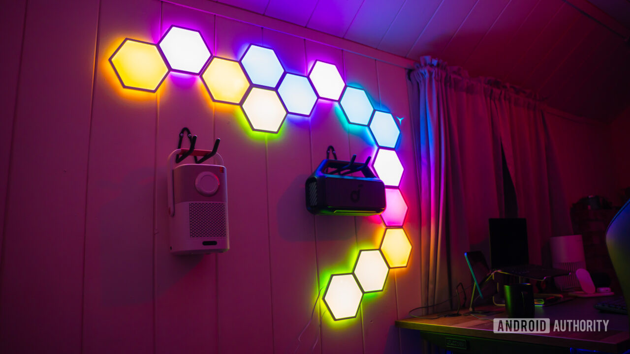 Linkind EP6 Smart Hexagon Panels review: Turn boring walls into light shows