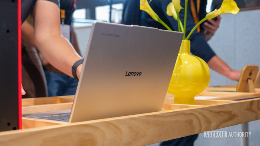 It's a Chromebook thing: Hands-on with new ChromeOS AI features ...