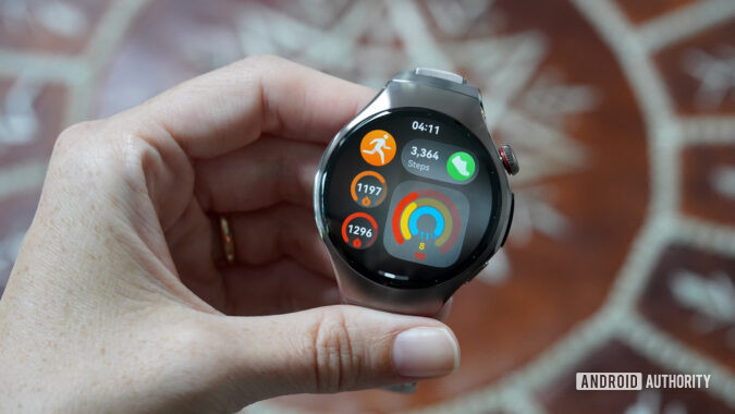 HUAWEI Watch 5 review: Innovative health tracking in an upscale build