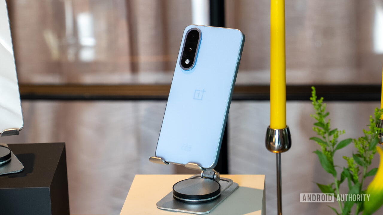 OnePlus may be crafting a 'people's phone' with a massive 9,000mAh ...