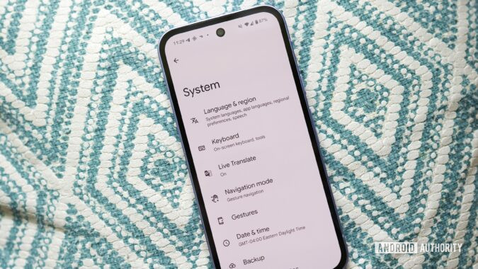 5 reasons why Google's Pixel software is better than One UI