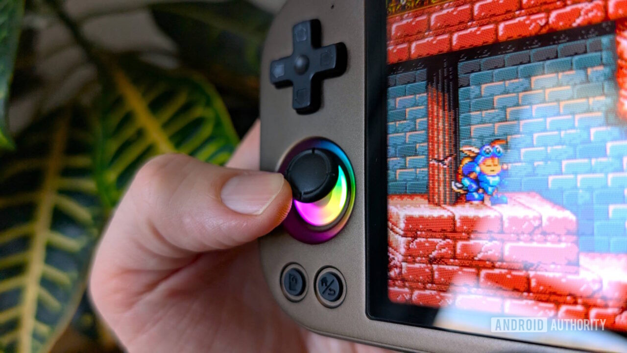 ANBERNIC RG 477M review: Rethinking retro handheld design - Android ...