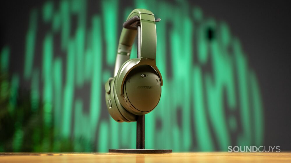 Bose QuietComfort Headphones drop to a new low of $179