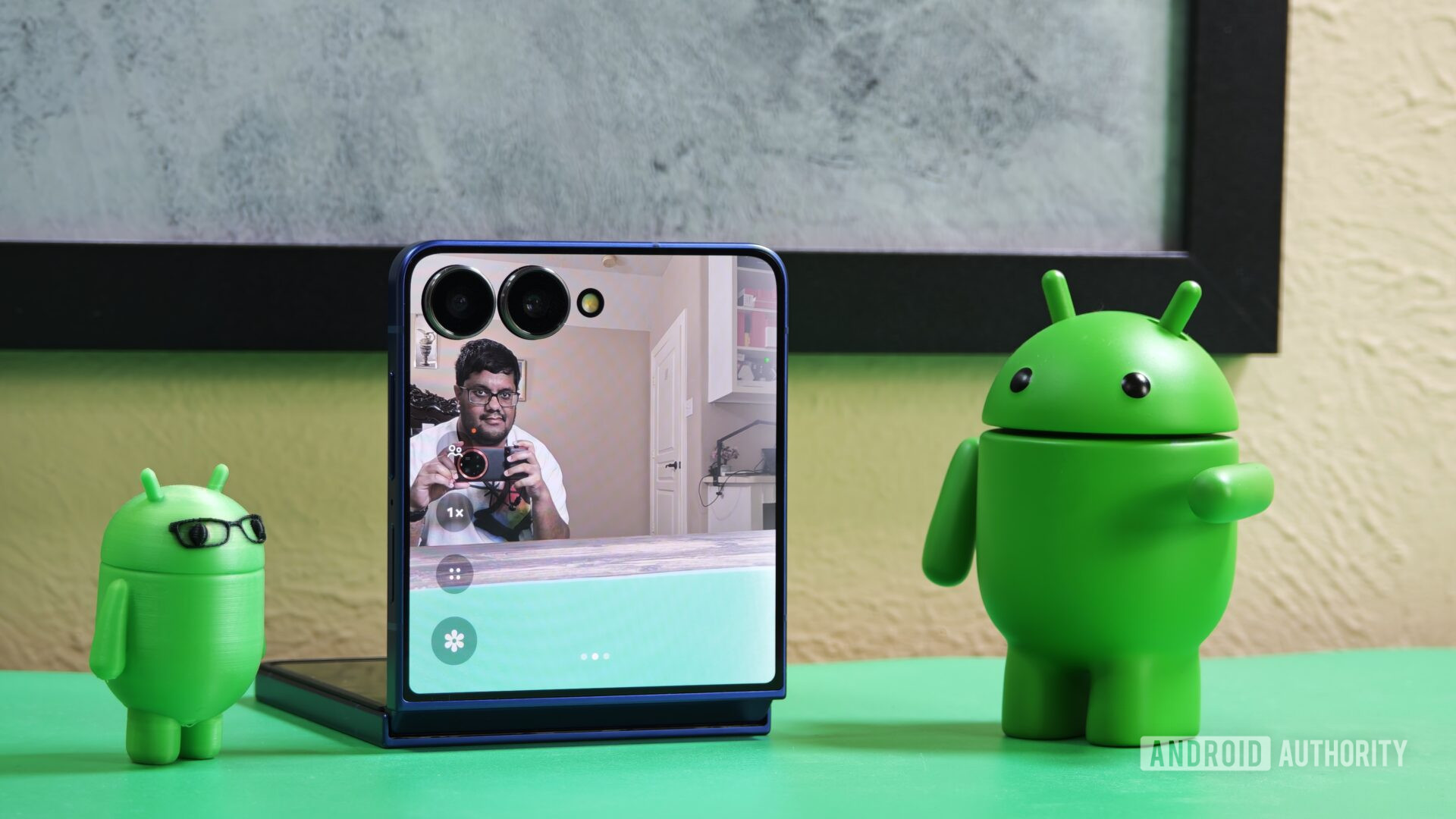 The Galaxy Z Flip 7’s new cover screen camera tricks will elevate your ...