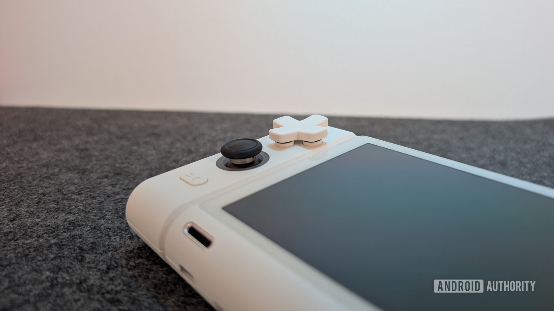 The ONEXSUGAR SUGAR 1 is the most interesting handheld I've ever used ...