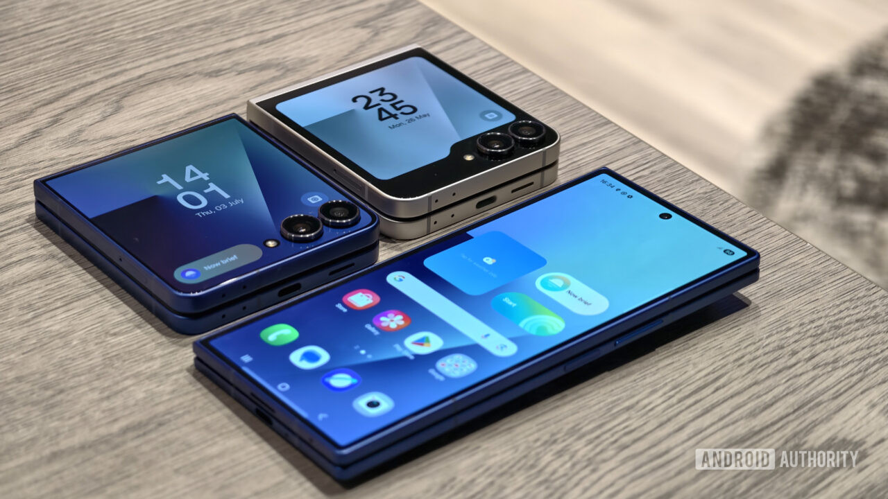 5 reasons I’d buy the Galaxy Z Flip 7 over the Fold 7 - Android Authority