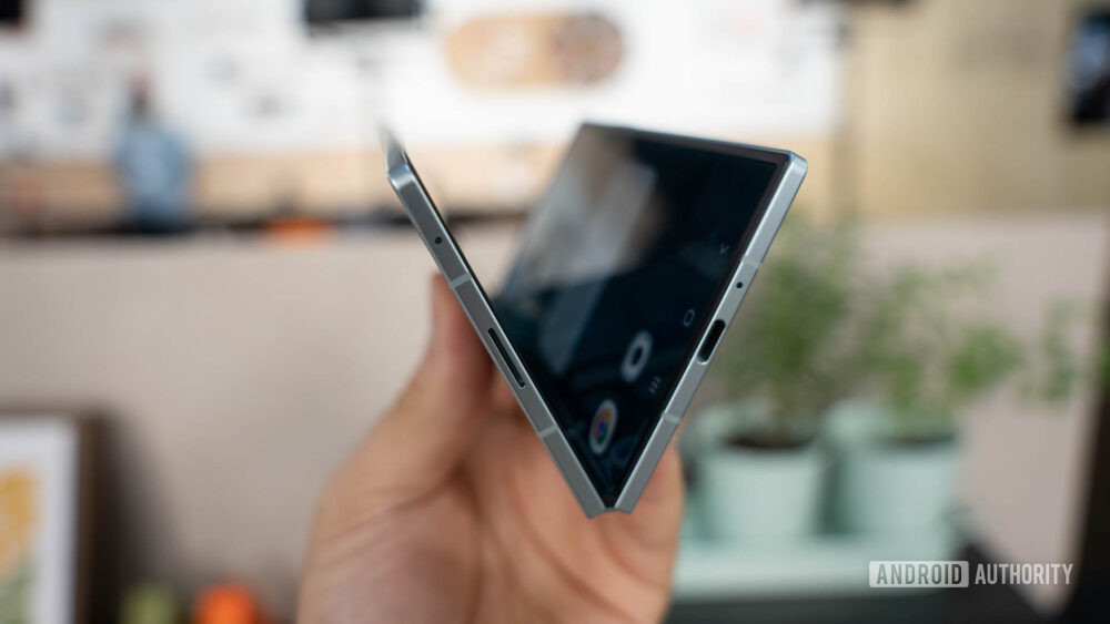 How long will your Z Fold 7 screen last? That depends on where you live.