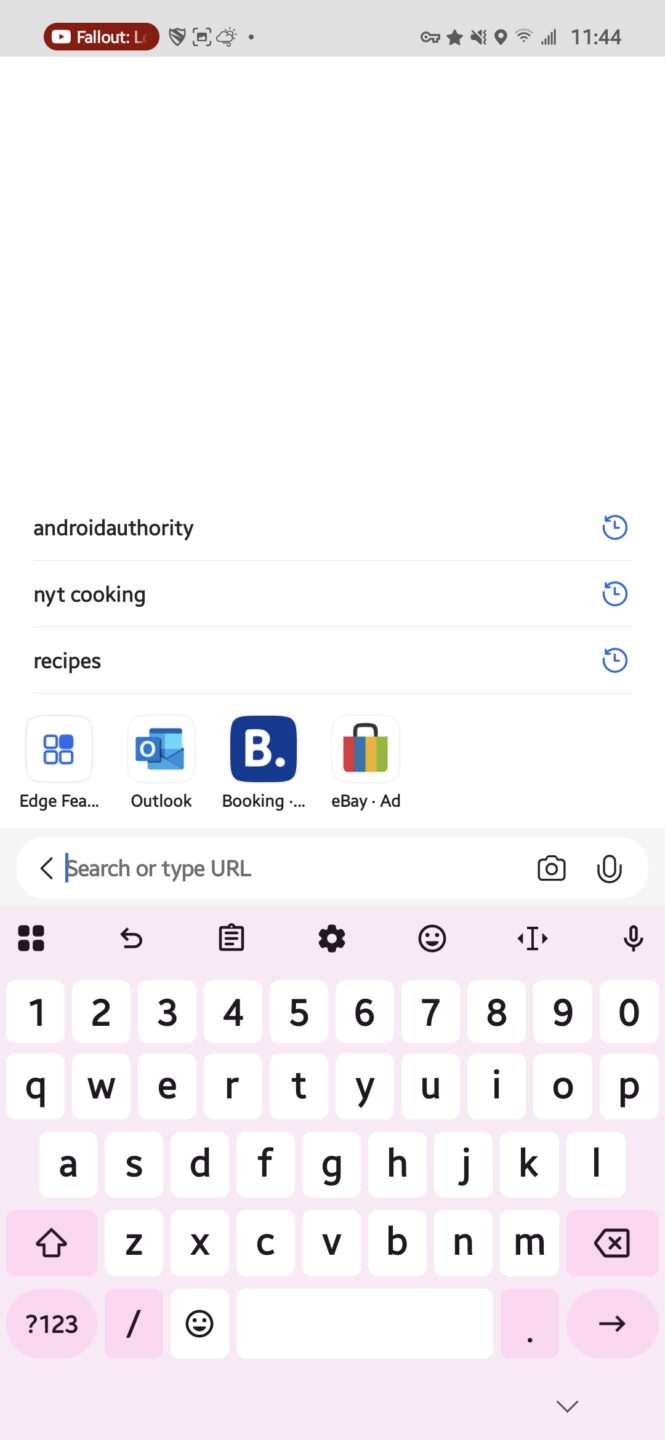 I tried Chrome's new bottom URL bar on Android, and it's a mess