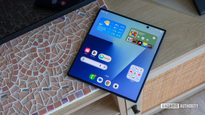 Save a whopping $520 on the Samsung Galaxy Z Fold 7! - Android Authority