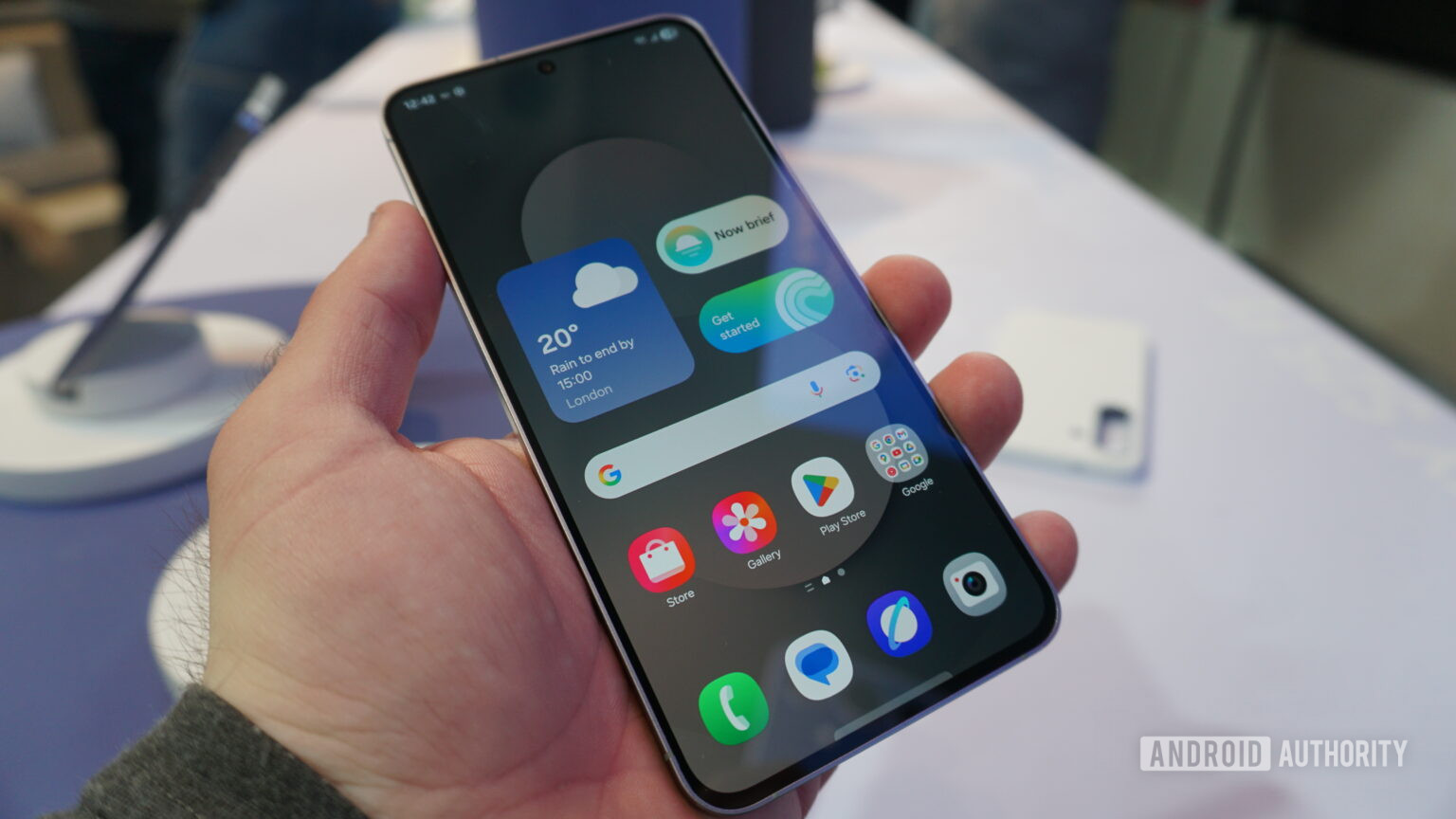 The Galaxy S25 FE is finally here, and there's good and bad news ...
