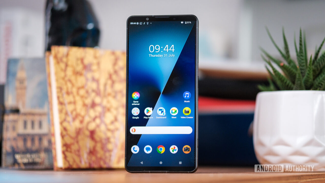Android phones coverage on Android Authority - Guides, reviews, features