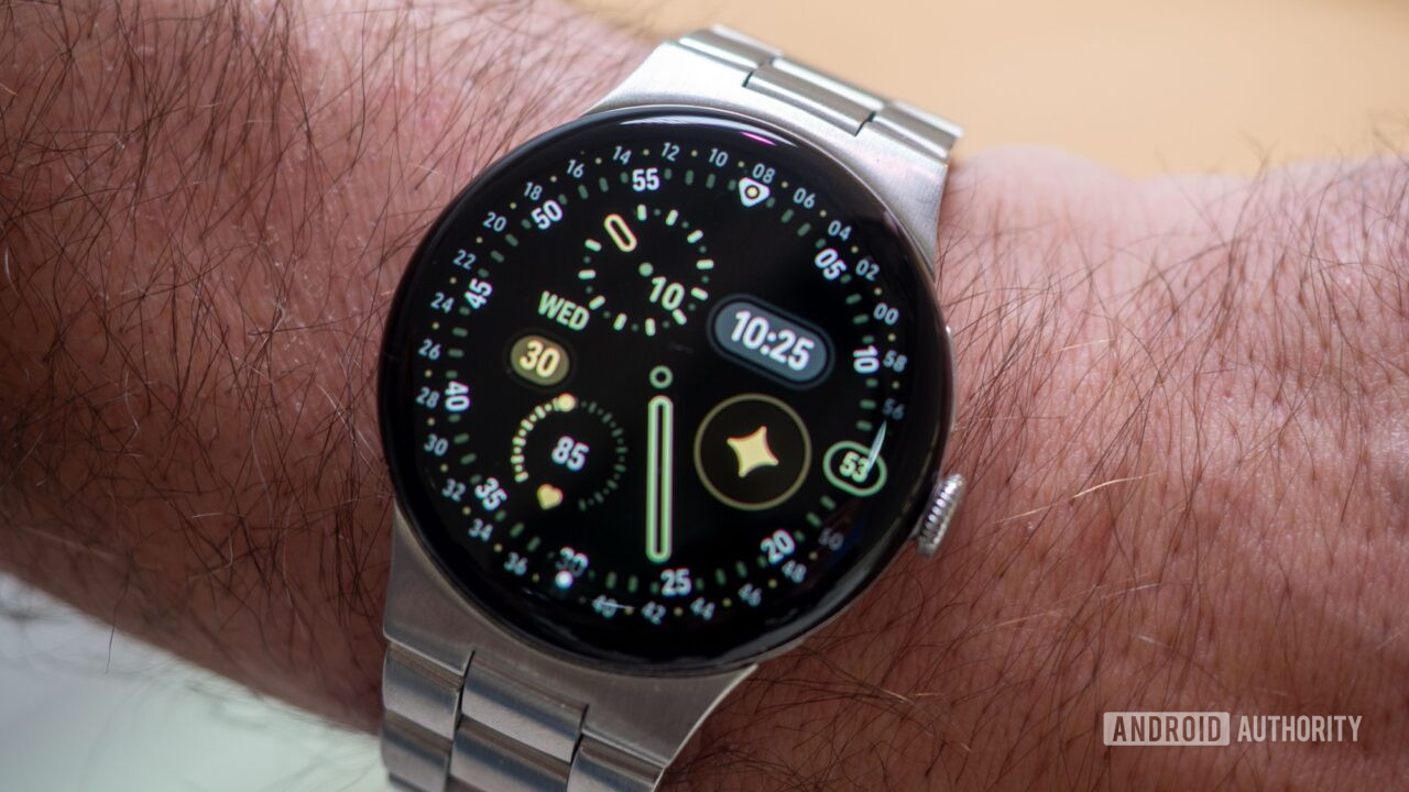 Here are the 8 new watch faces coming with the Pixel Watch 4 - Android ...