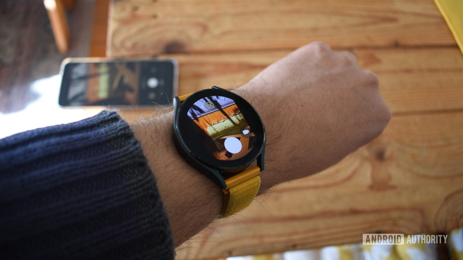 Why I pair my Galaxy Watch with a Samsung smartphone - Android Authority