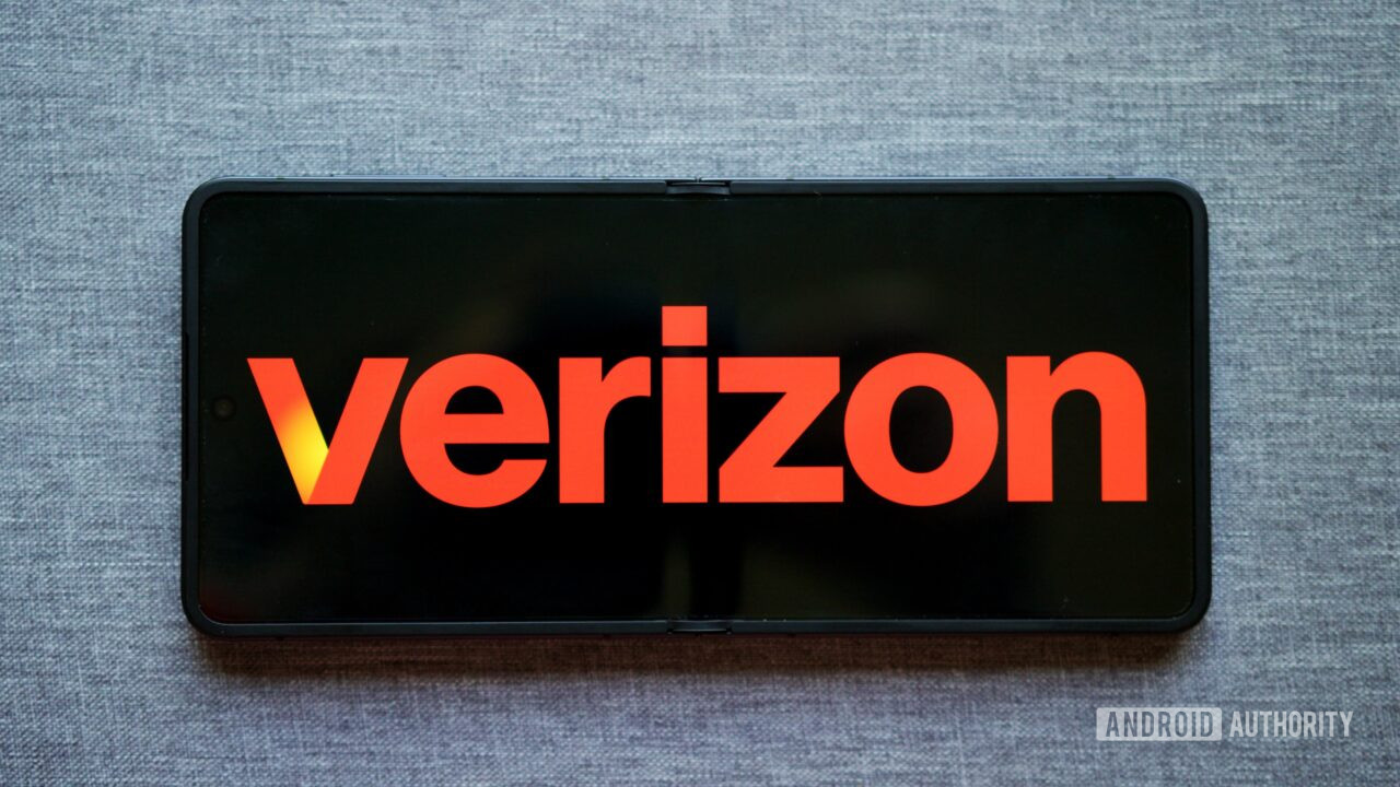 I tried to leave Verizon for prepaid: Here's the math for why I stayed