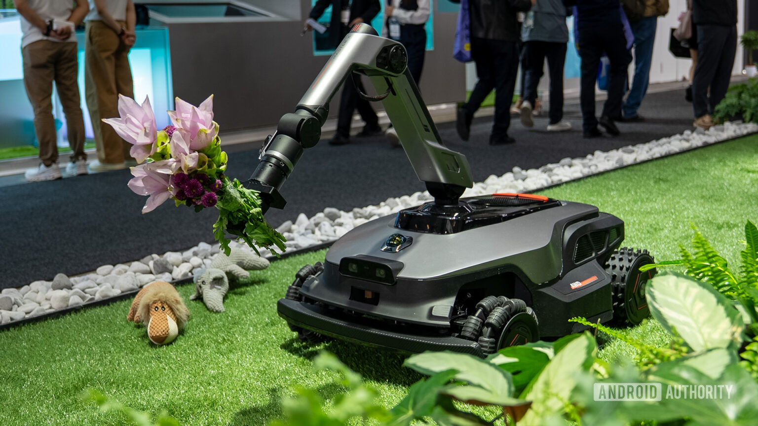 IFA 2025: NexLawn debuts and teams up with MOVA to showcase lawn and ...