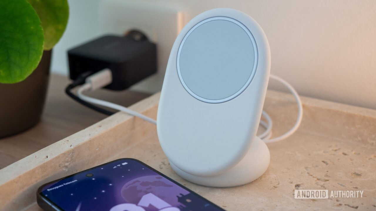 Google Pixelsnap Charger with Stand review: Don't buy it! Here's why